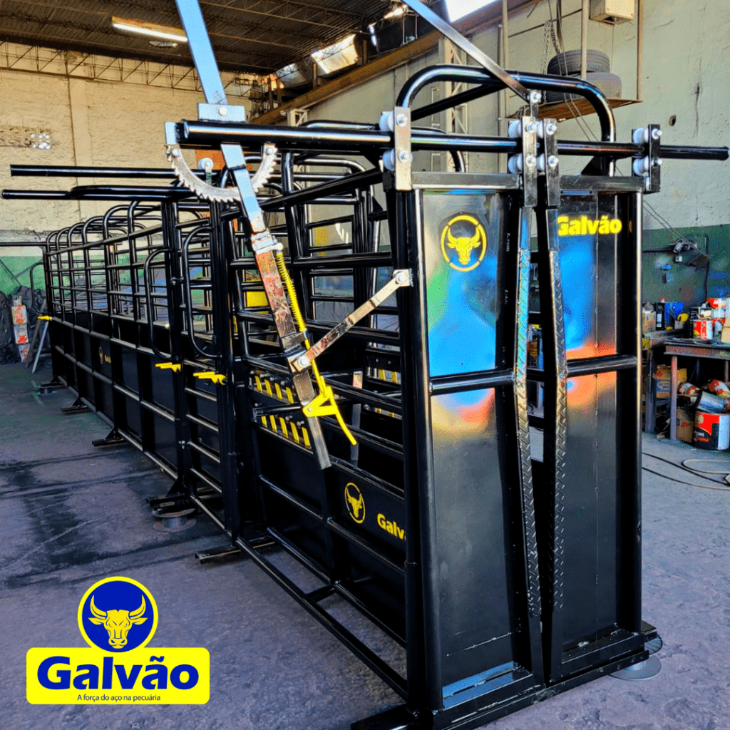 Brete | Tronco Metálico Para Contenção de Bovinos (Sem Veterinário ...